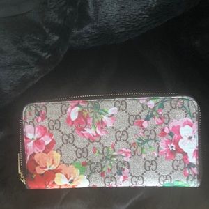 fiocchi italy Bags | Fiocchi Italian Leather Wallet Nwot | Poshmark